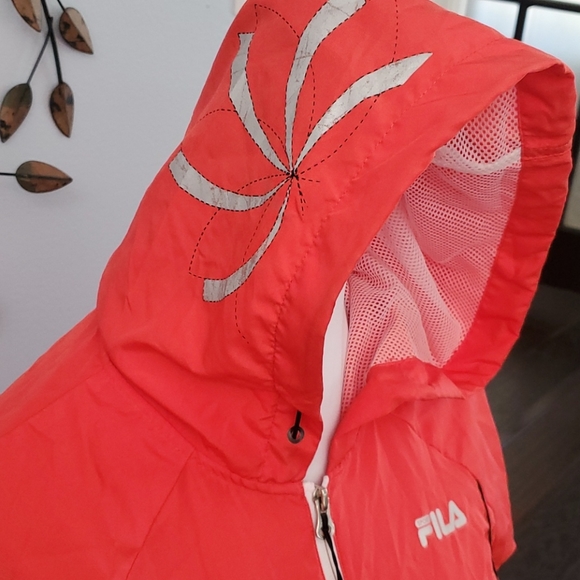 Fila | Jackets & Coats | Fila Lightweight Hooded Windbreaker Rain ...